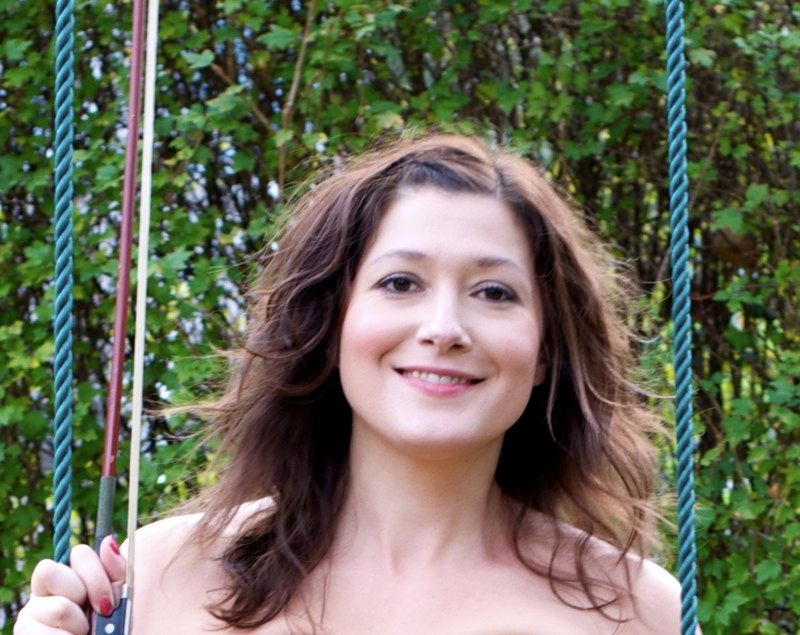 Classify Norwegian actress Vera Holte